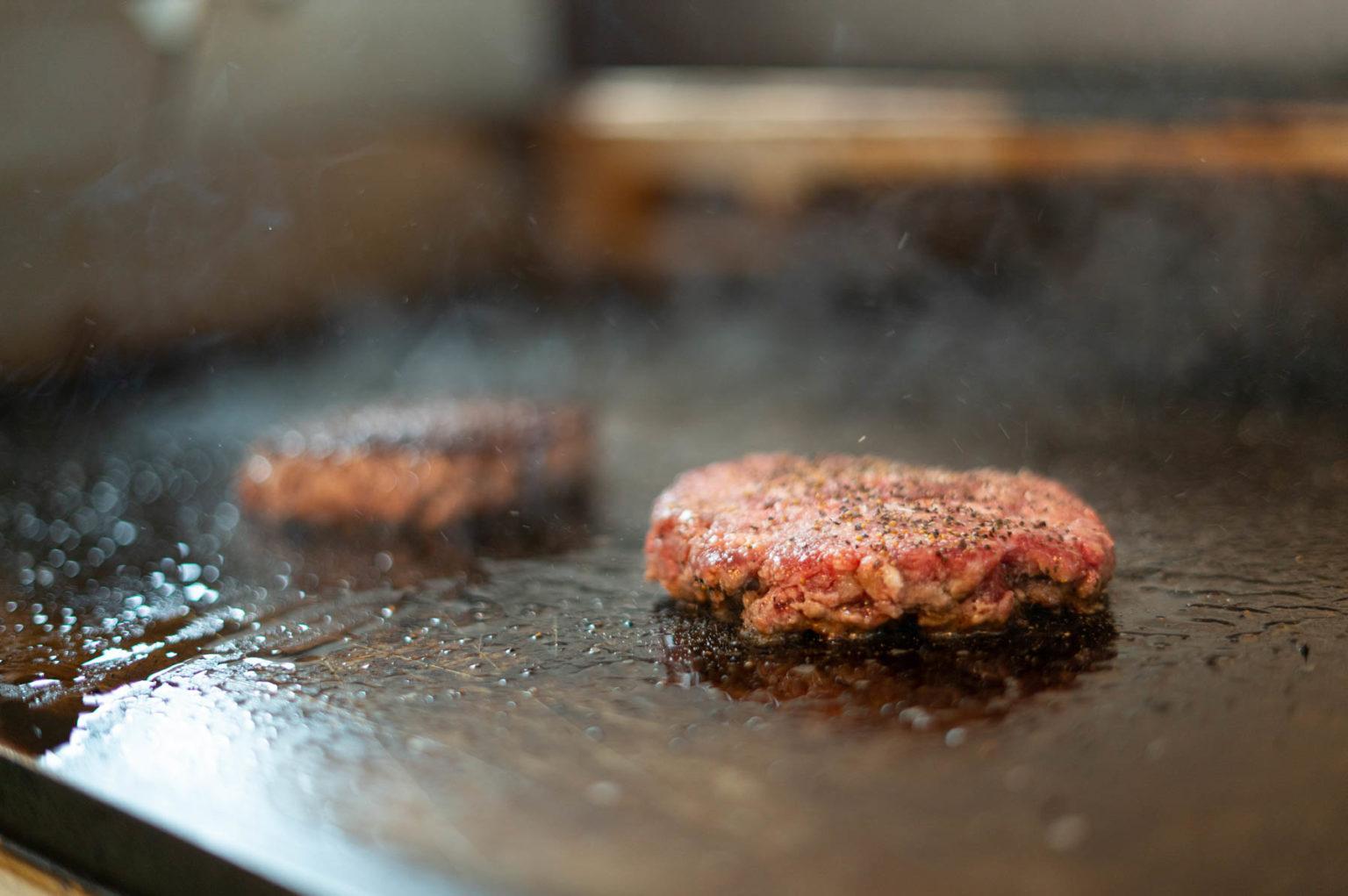 Charred Burger + Bar – Better Beef Means a Better Burger